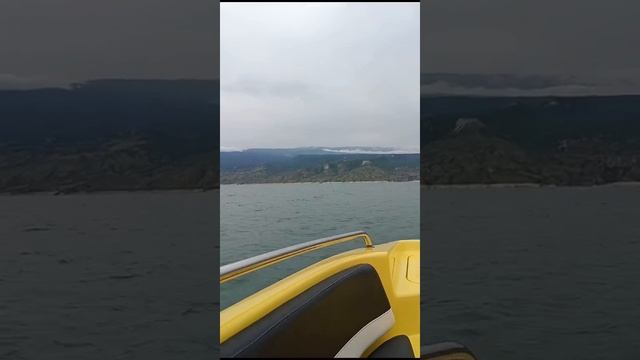 Дагестан. Чиркейское водохранилище.. Гонки на катере.