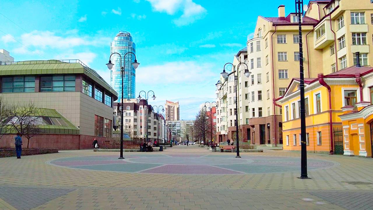 Walking in YEkaterinburg. Улицы и дворики Центра города |4K| (March 31, 2025)