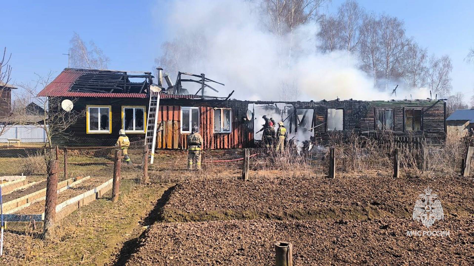 (Рыбинск-40) ПОЖАР УНИЧТОЖИЛ НЕСКОЛЬКО КВАРТИР