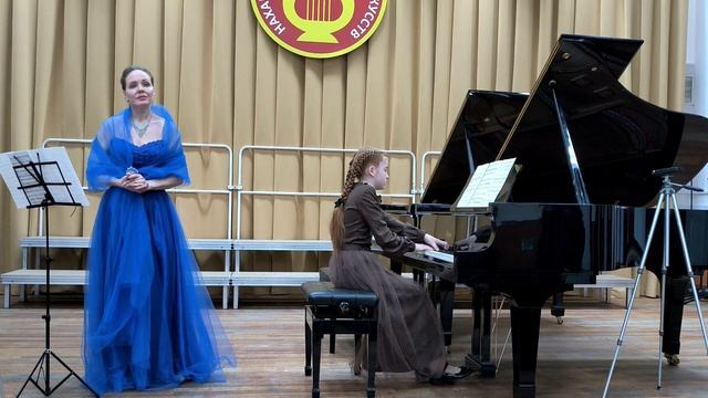 8. С. Рахманинов - «Сирень». Исполняет Чернышева Н.В., партия фортепиано Трушина Софья.