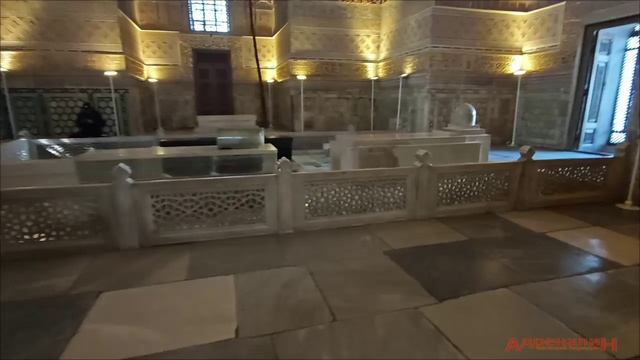 Гробница Тимура Хромой ноги.