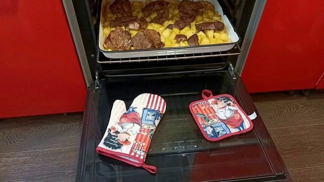 Стейки в духовке