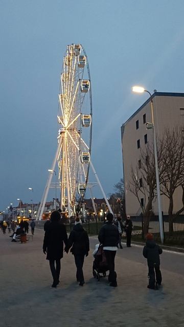 г. Зеленоградск. Колесо обозрения