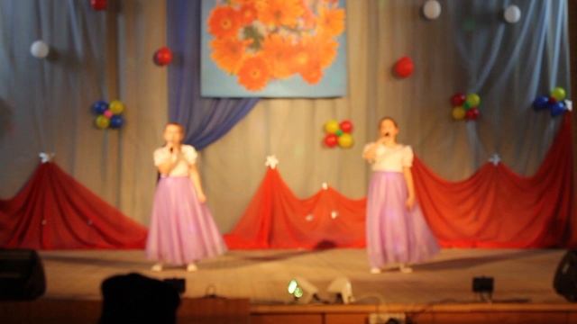 Песня "Мамин день" - София Ефремиди и Ульяна Гринченко