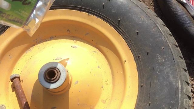 Колесо без камеры для тачки из полиуретана