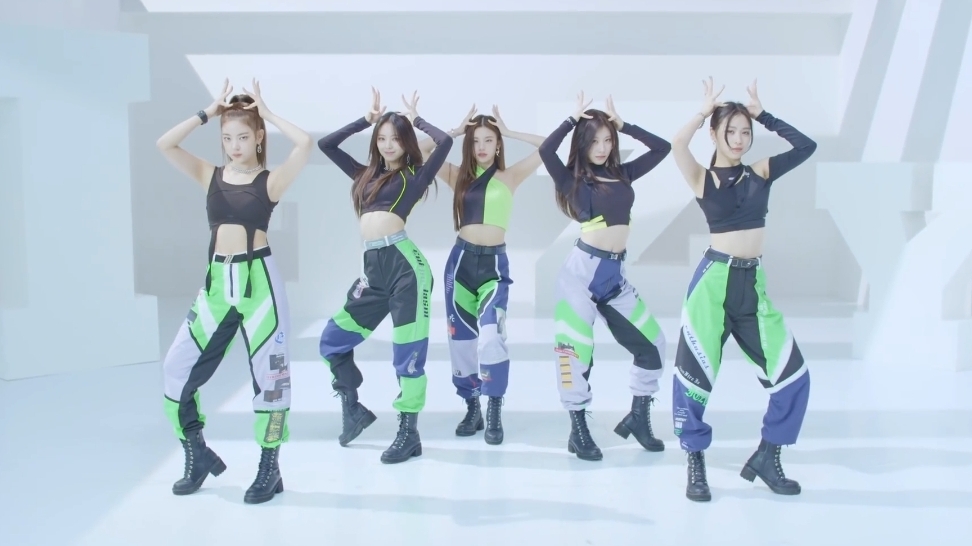 ITZY - 'Voltage' Special Dance Clip Mirrored