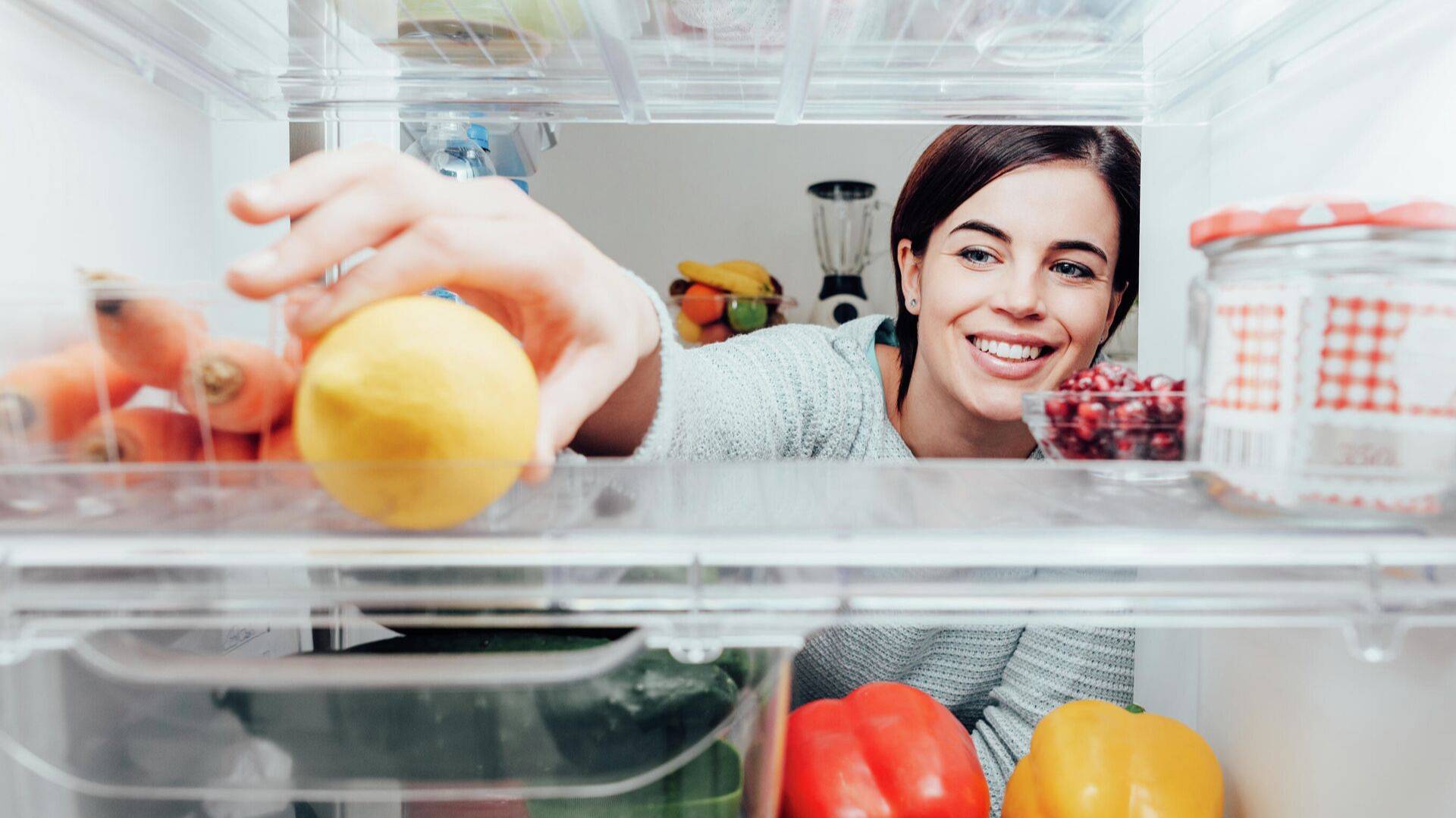 Как продлить свежесть продуктов в холодильнике