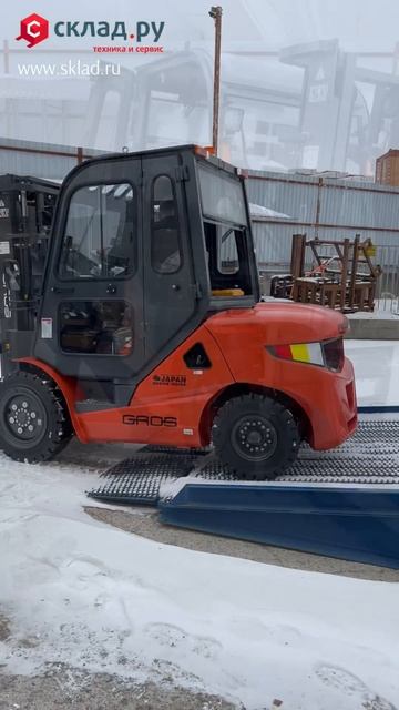 Отгрузка дизельного погрузчик GROS LG35DT с японским двигателем