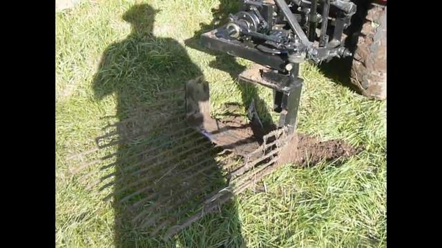 Полевые испытания вибрационной копалки