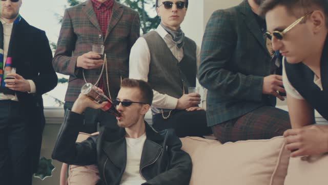 Фанкфары - Касаться