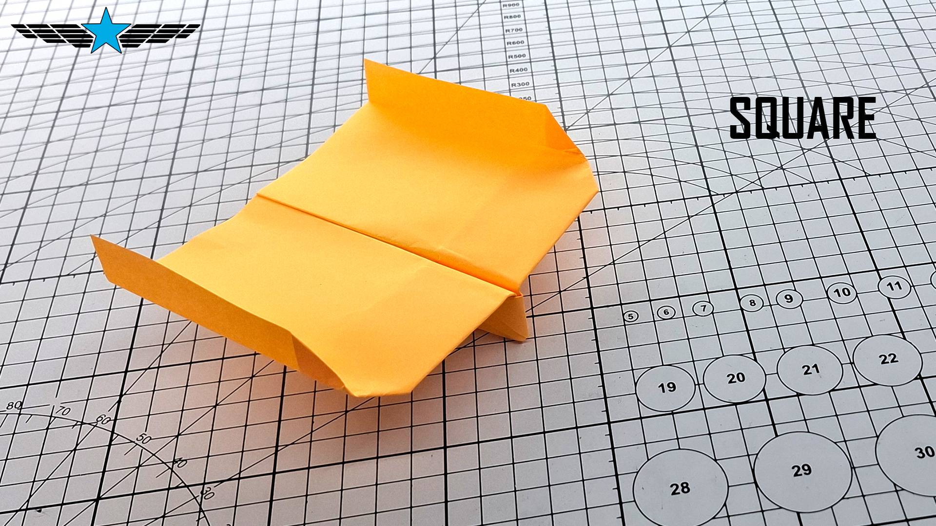 Квадратный самолет оригами, который летает далеко!