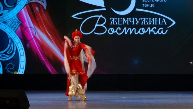 Филимонова Анна, Мувашахат "Leilet Fi Qasr", студия танца "Жемчужины Востока", г. Екатеринбург