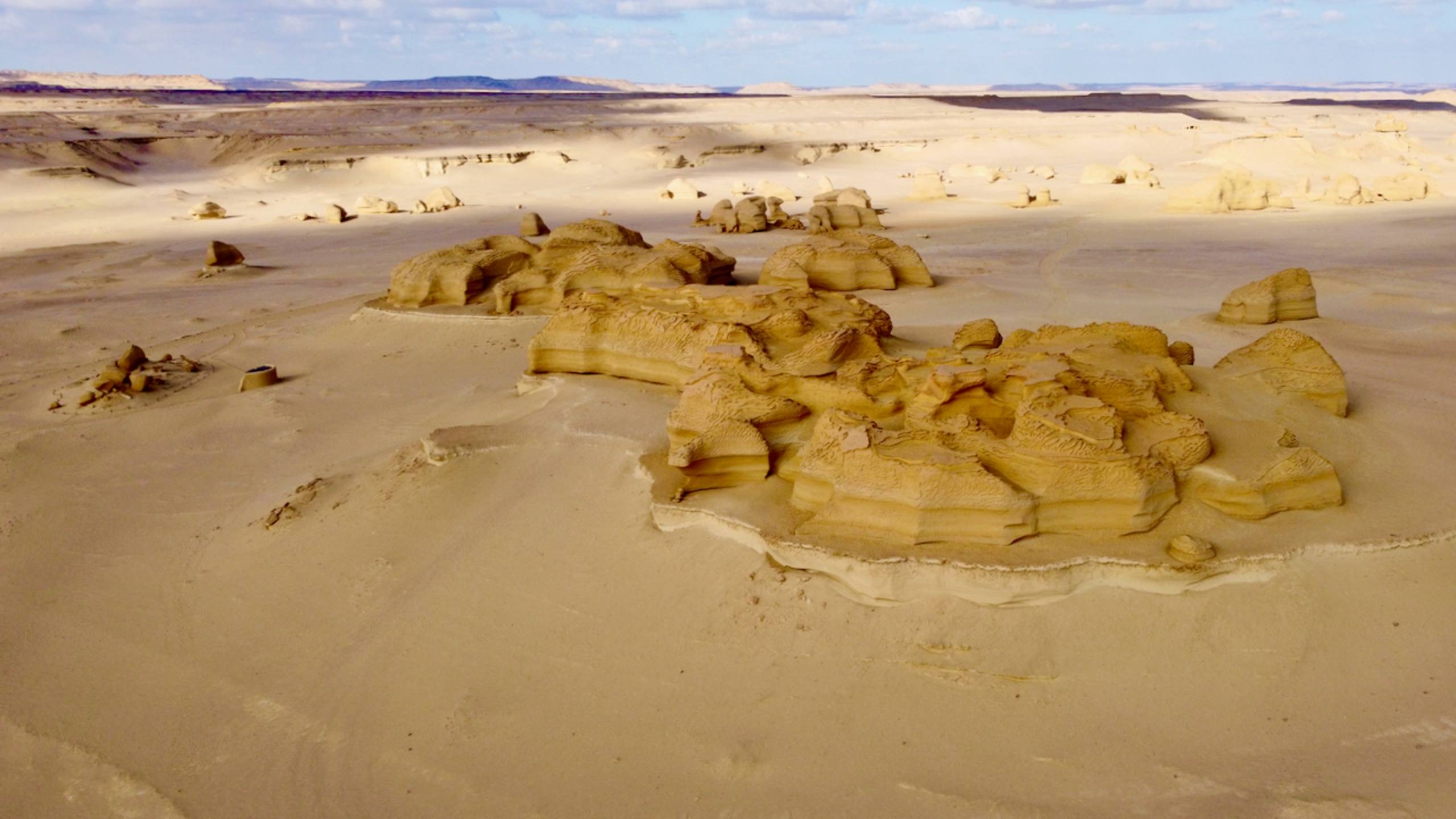 Побывал на дне океана, которому 40 миллионов лет, и делюсь увиденным с вами! Вади-аль-Хитан или Доли
