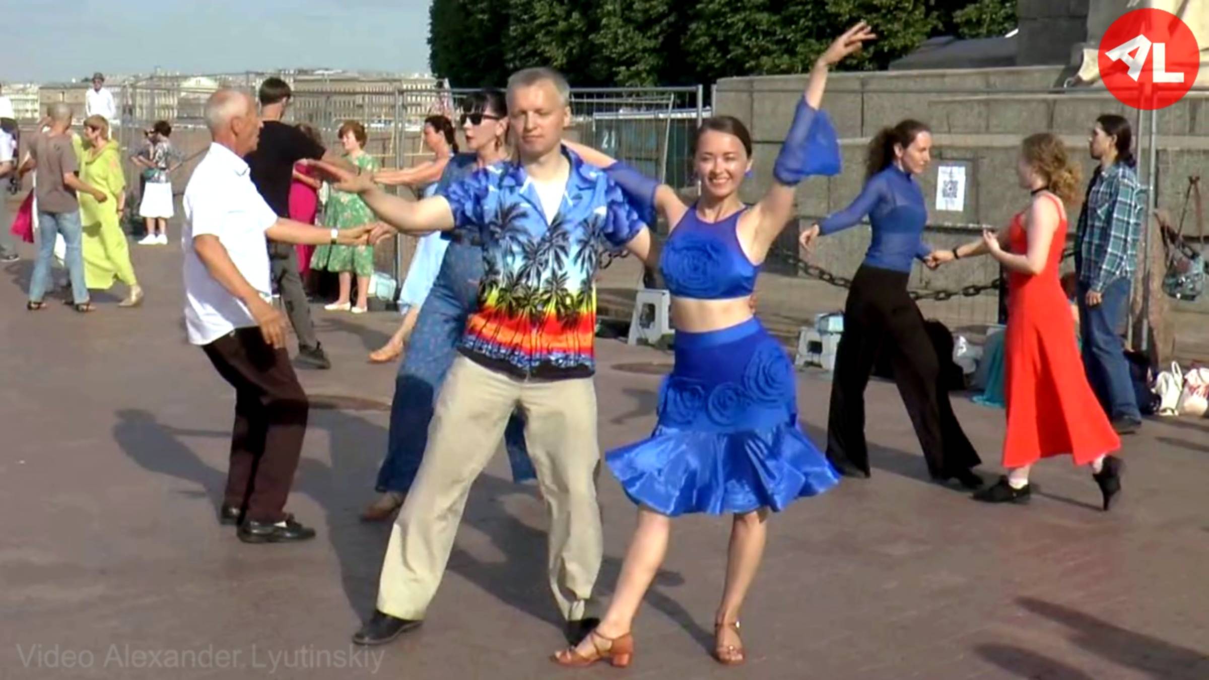 Бальные танцы. Румба. Underneath Your Clothes (Ru 25)