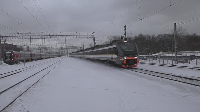Электропоезд ЭП2ДМ-0226 (ЦППК) пригородный поезд №7557/7558 Железнодорожная - Апрелевка.