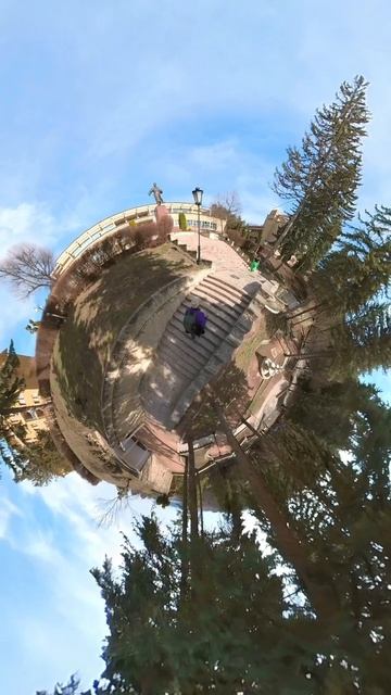 Лестница Леонидова в санатории им. Орджоникидзе в Кисловодске.