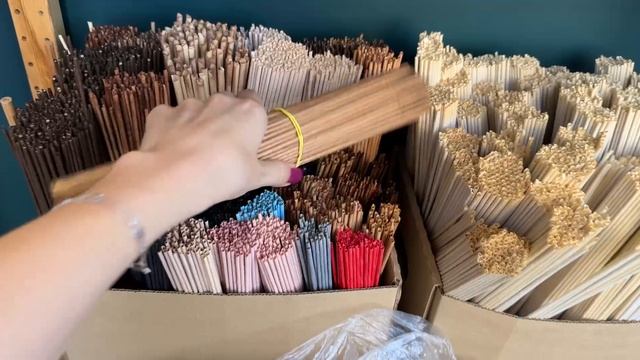 как лучше хранить палочки, покрытые лаком или высушенные после морилки?