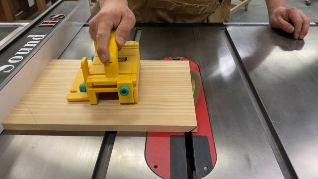 Изготовление приспособления для кромочного фрезера для выборки пазов на срезе под 45 градусов