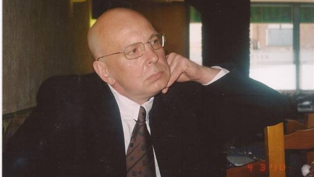 Не сдамся я! (Resistire)