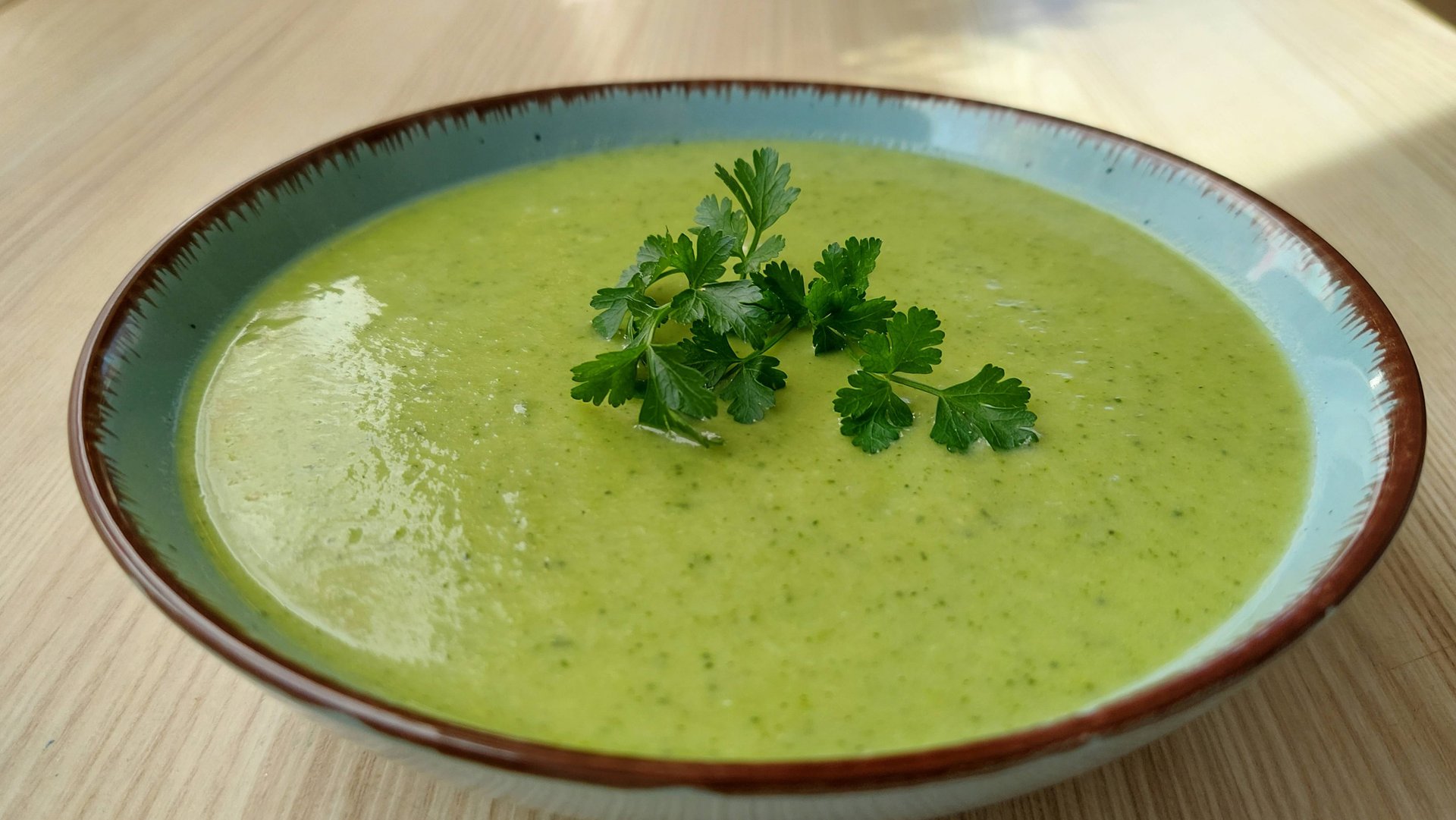 СУП-ПЮРЕ ИЗ БРОККОЛИ. ВКУСНЫЙ И ОЧЕНЬ ПОЛЕЗНЫЙ СУП. ПОСТНЫЙ СУП БЫСТРО И ВКУСНО!