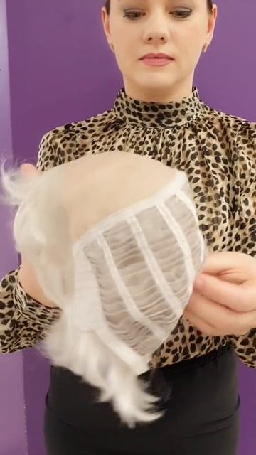 Седой парик с имитацией кожи по всему верху головы. Сайт магазина париков Parik-ru.ru