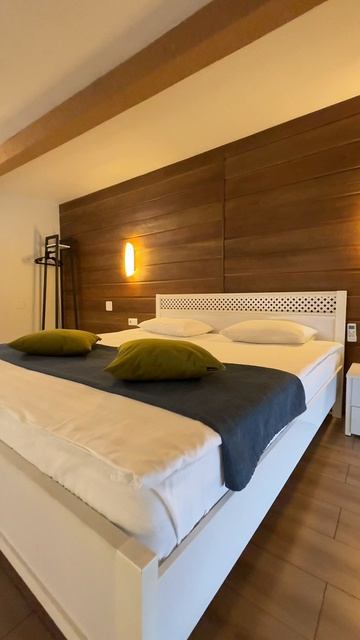 Обзор номера гостиницы "Гараж"