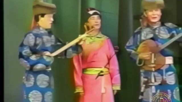 Фольклорный ансамбль "Эртинелиг Тыва" (Алим Кунчун, Николай Ооржак, Евгений Оюн).