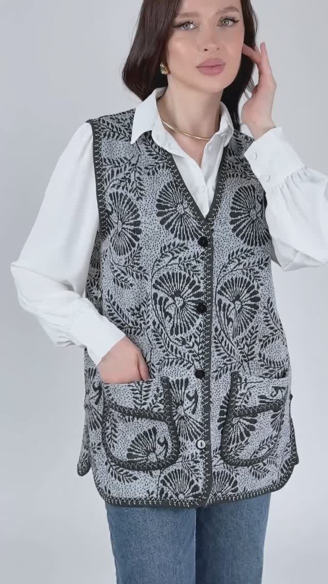 Простое обзорное видео на iPhone 14 Pro. Нажмите сюда, чтобы увидеть описание