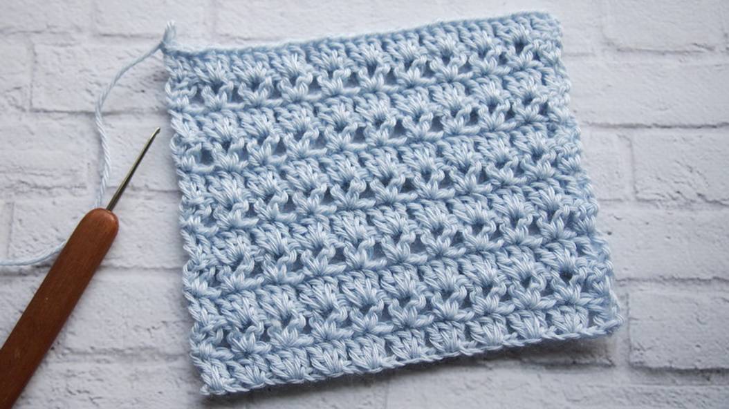 Узоры крючком для начинающих. Столбик с общим основанием как вязать .Вяжем узор по схеме Урок 94