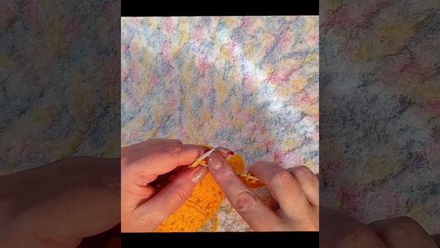 Лёгкий, красивый узор спицами!