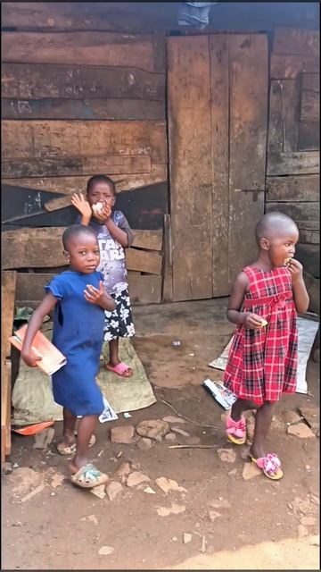 Прогулка по рыбацкой деревне в Уганде