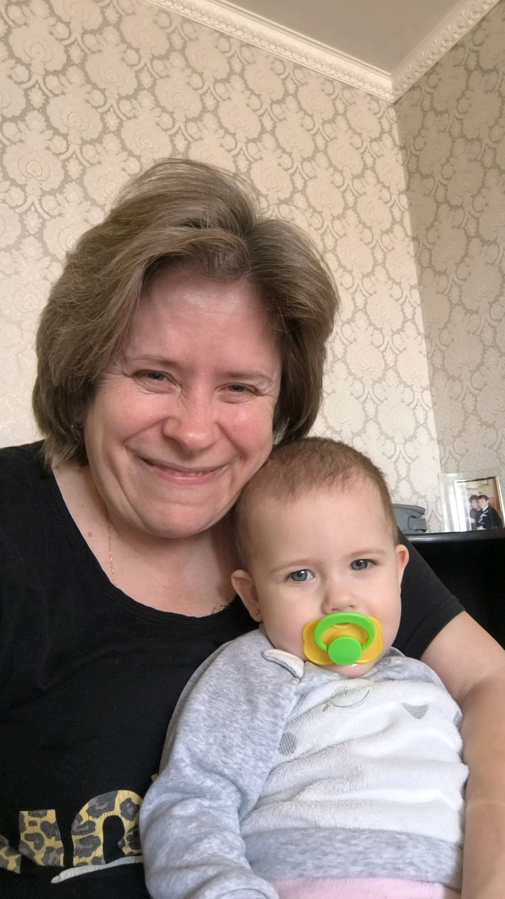 пришли девчонки 😄