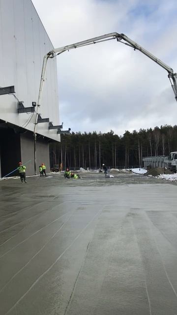 Тротуар и площадь из печатного бетона г. Екатеринбург ТЦ "Веер" / 18 000 м² - Домаск™