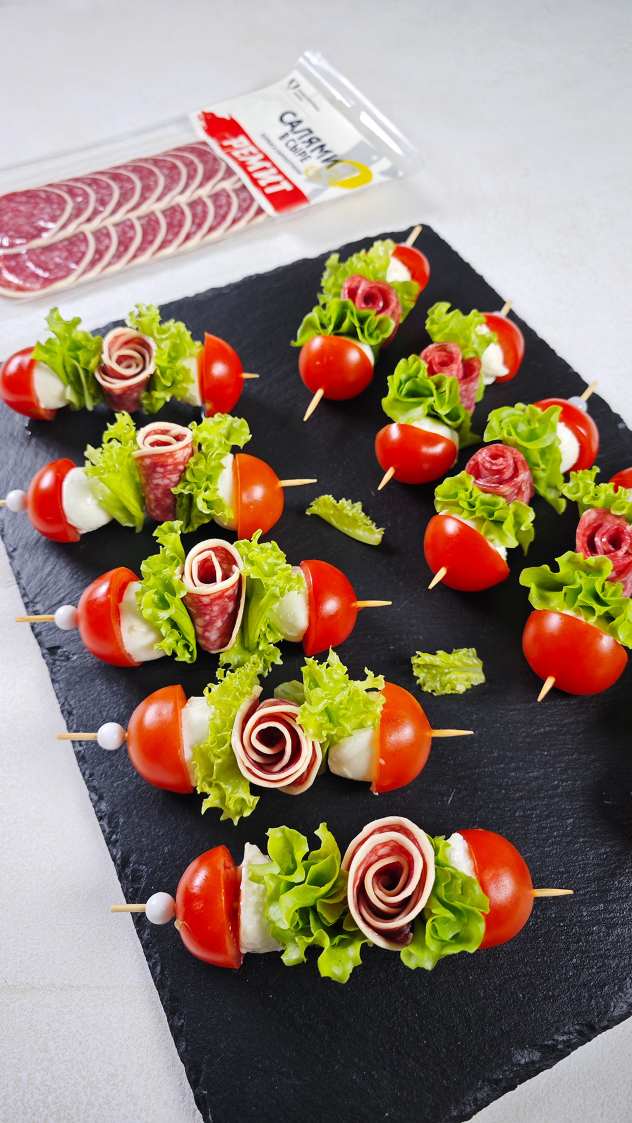 Колбаса на шпажках