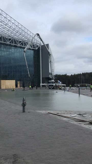 Тротуар и площадь из печатного бетона г. Екатеринбург ТЦ "Веер" / 18 000 м² - Домаск™