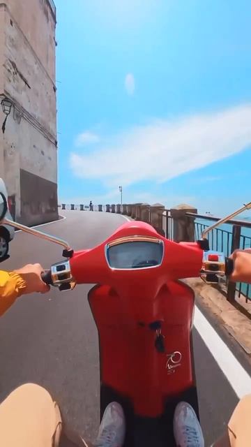 Амальфийское побережье — южное побережье полуострова Сорренто у Салернского залива