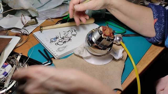 Немного процесса работы над украшениями