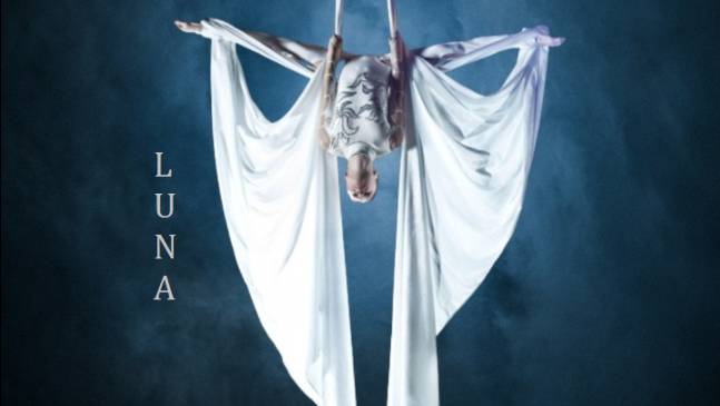 Воздушная гимнастка Любовь Соколова номер "Luna" (Артистка компании "Росгосцирк")