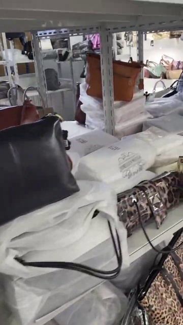 Polina & Eiterou(P&E) - Олива, сумки оптом