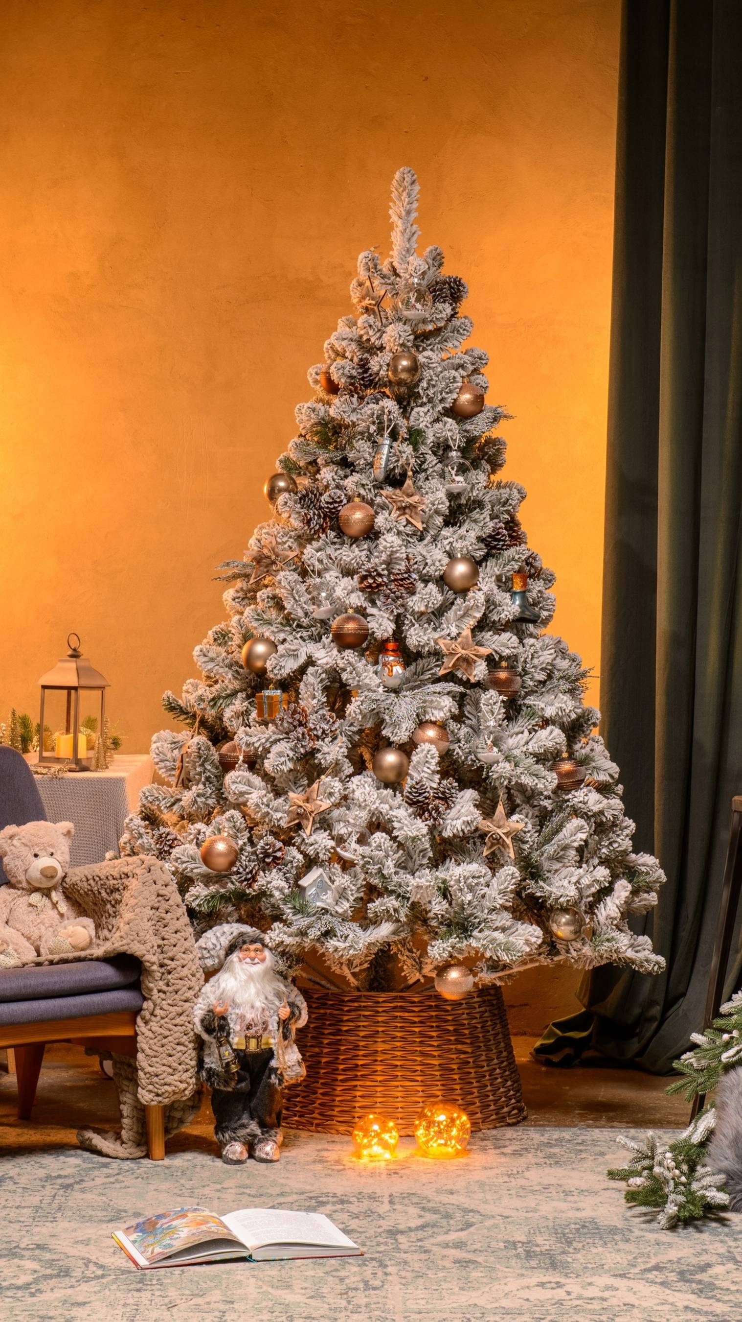 Искусственная елка Эверест заснеженная 180-210-240-2270-300 см., мягкая хвоя ПВХ, ЕлкиТорг