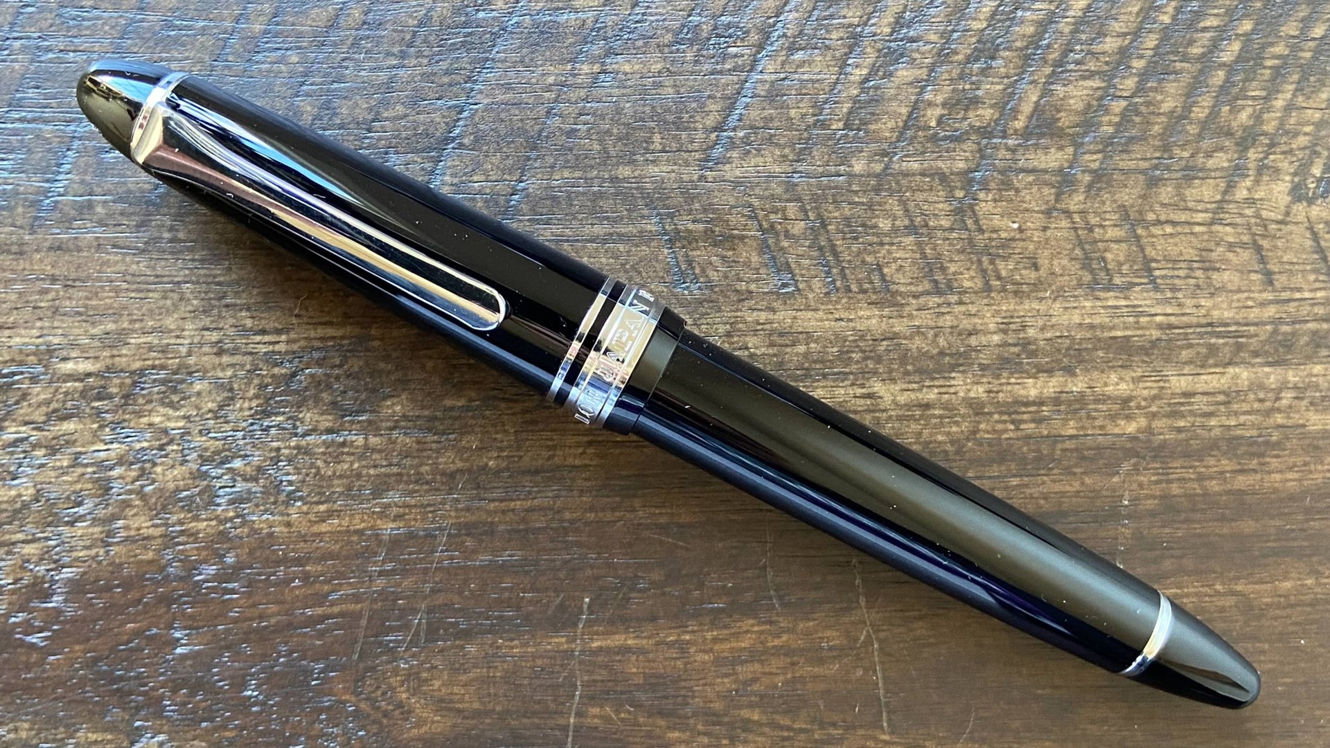 Перьевая ручка Sailor Profit Light с необычным пером Zoom