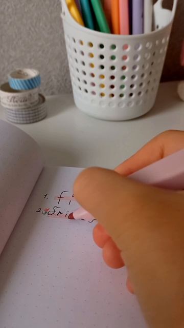 Идеи красивых заголовков🦢