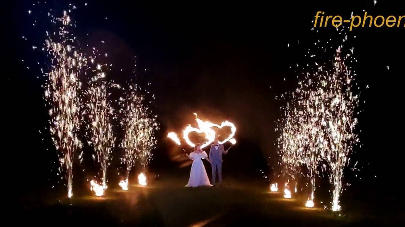 Комбинированный фейерверк на свадьбу
