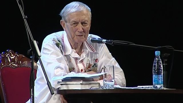 Концерт Евгений Евтушенко, Астраханский драматический театр,17.05.10 (съемка телеканала РЕН-ТВ) ч.1