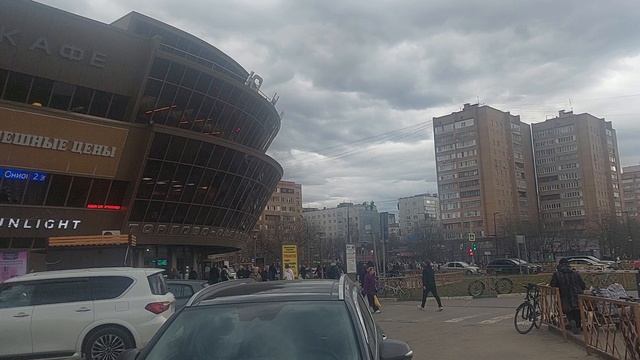 г. Железнодорожный Московская область (возле вокзала)