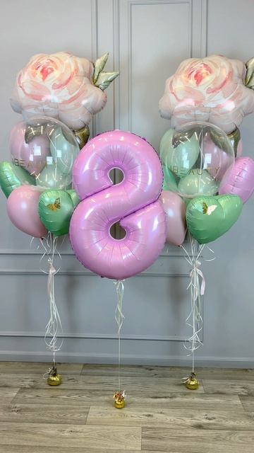 Набор шаров на 8 марта с акварельной розой