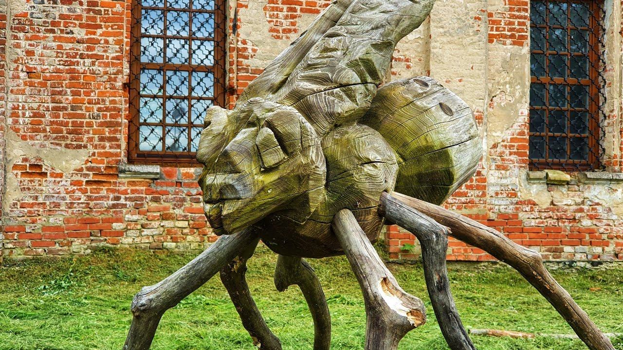 Как пчёлы собирают пыльцу и делают мёд