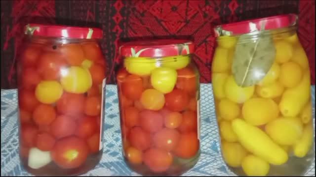 Маринованные помидоры. Вкусный и простой рецепт