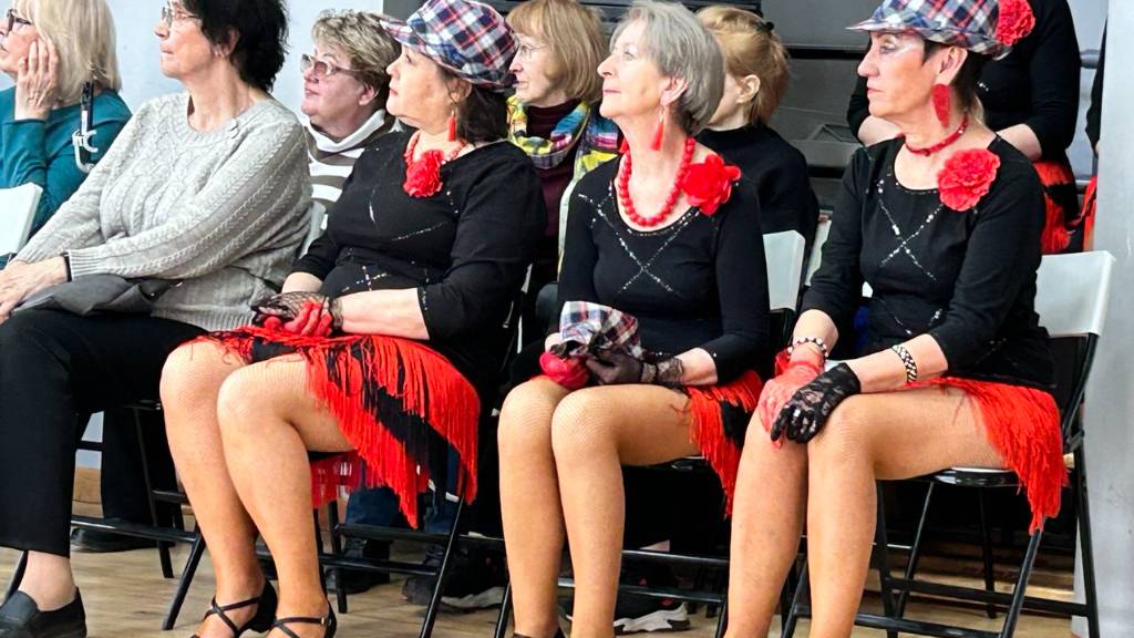 Самые лучшие ножки Московского долголетия у участниц ТК «Неугомонные»