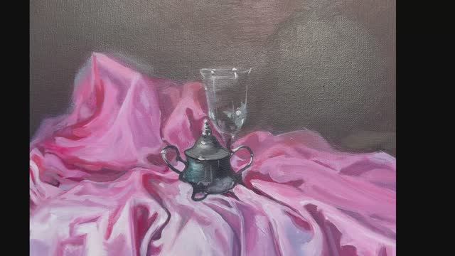 Бокал и чайник в розовой атмосфере. 
В наличии.